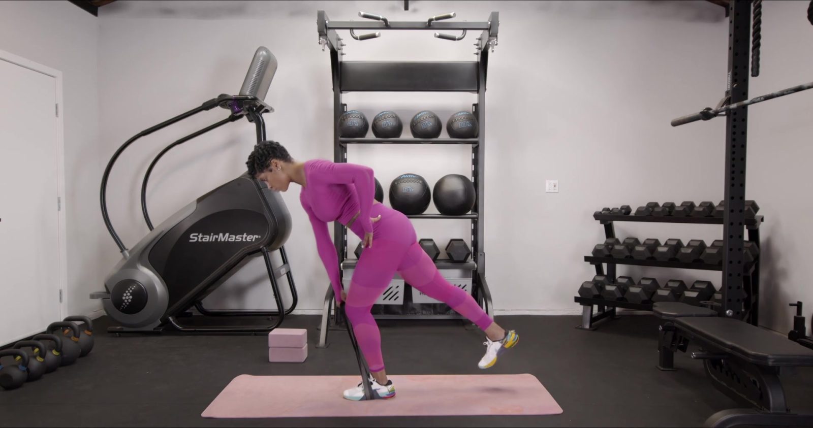 Band Single Leg Rear Dead Lift SL RDL - Tru Training